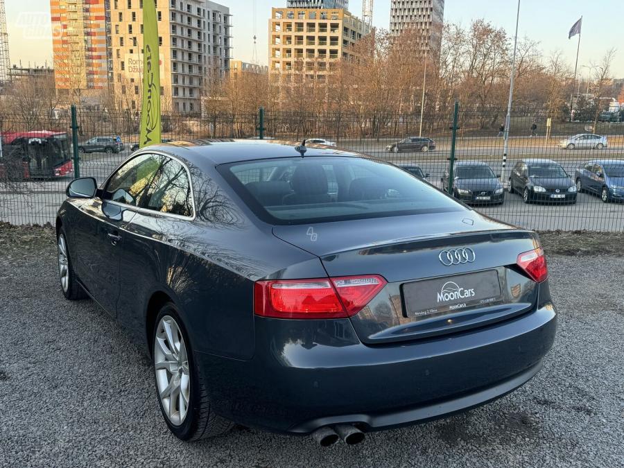 Audi A5 2009 in Vilnius, with an engine capacity of 1.80 L and mileage of 254 thousand km for 4500 €, photo 8 on AUTOMOTO.COM.LV