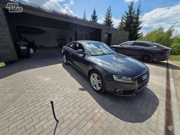 Audi A5 2009 Viļņa, ar dzinēja tilpumu 2.00 L un nobraukumu 240 tūkst. km par 4800 €, foto 1 vietnē AUTOMOTO.COM.LV