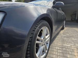 Audi A5 2009 in Vilnius, with an engine capacity of 2.00 L and mileage of 240 thousand km for 4800 €, photo 7 on AUTOMOTO.COM.LV