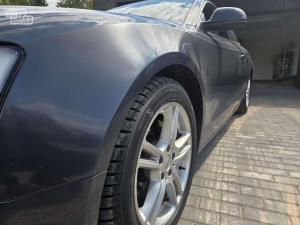 Audi A5 2009 in Vilnius, with an engine capacity of 2.00 L and mileage of 240 thousand km for 4800 €, photo 13 on AUTOMOTO.COM.LV
