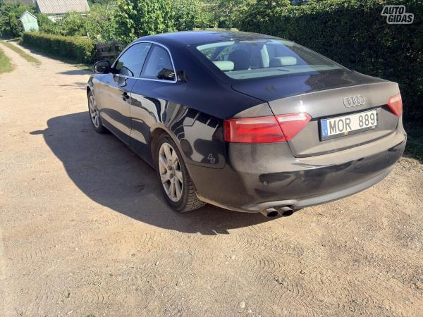 Audi A5 2009 Kretinga, ar dzinēja tilpumu 2.00 L un nobraukumu 270 tūkst. km par 4000 €, foto 4 vietnē AUTOMOTO.COM.LV