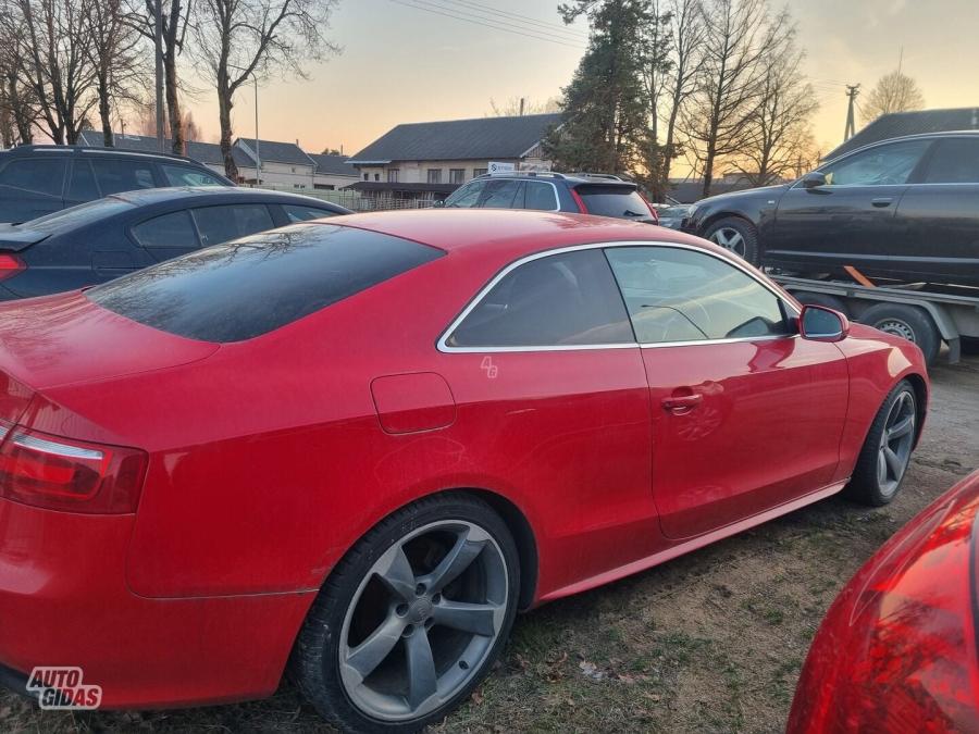Audi A5 2010 Tauragė, ar dzinēja tilpumu 2.00 L un nobraukumu 200 tūkst. km par 2350 €, foto 9 vietnē AUTOMOTO.COM.LV