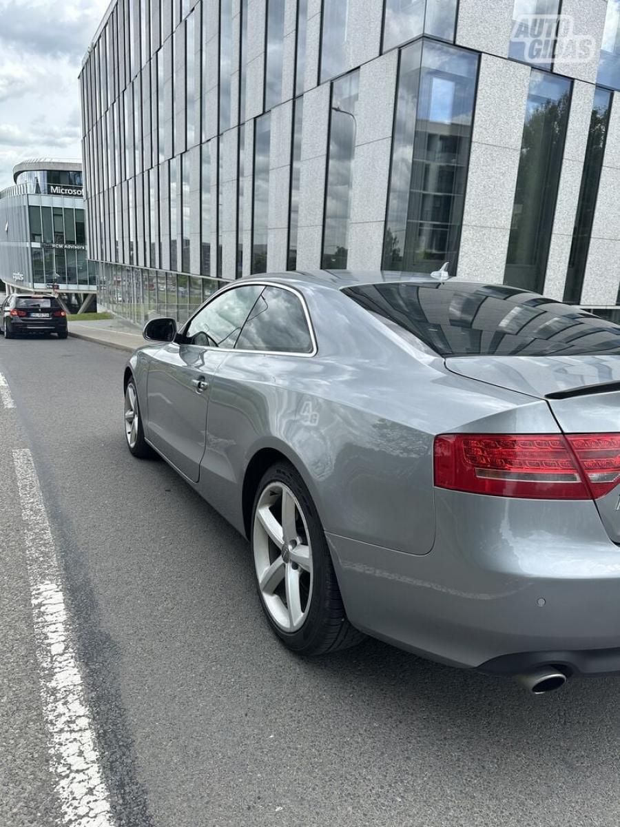 Audi A5 2010 in Vilnius, with an engine capacity of 2.70 L and mileage of 360 thousand km for 4200 €, photo 7 on AUTOMOTO.COM.LV