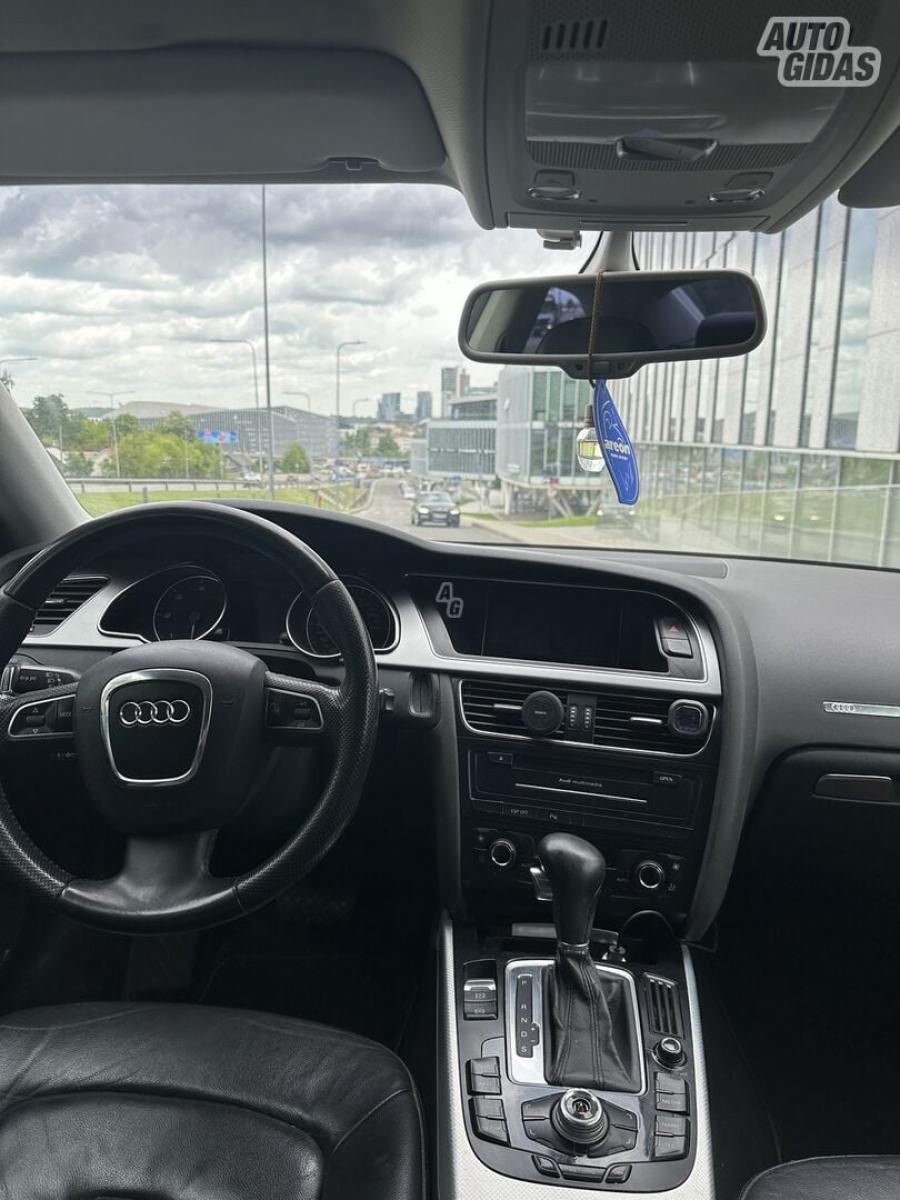 Audi A5 2010 in Vilnius, with an engine capacity of 2.70 L and mileage of 360 thousand km for 4200 €, photo 12 on AUTOMOTO.COM.LV