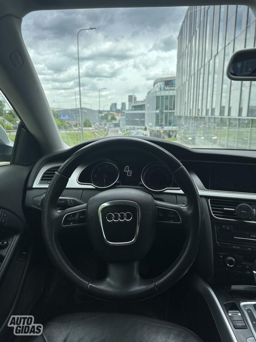 Audi A5 2010 in Vilnius, with an engine capacity of 2.70 L and mileage of 360 thousand km for 4200 €, photo 13 on AUTOMOTO.COM.LV