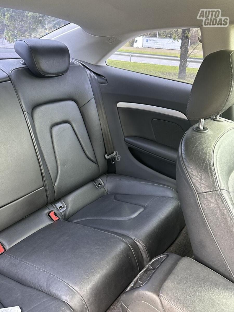 Audi A5 2010 in Vilnius, with an engine capacity of 2.70 L and mileage of 360 thousand km for 4200 €, photo 15 on AUTOMOTO.COM.LV