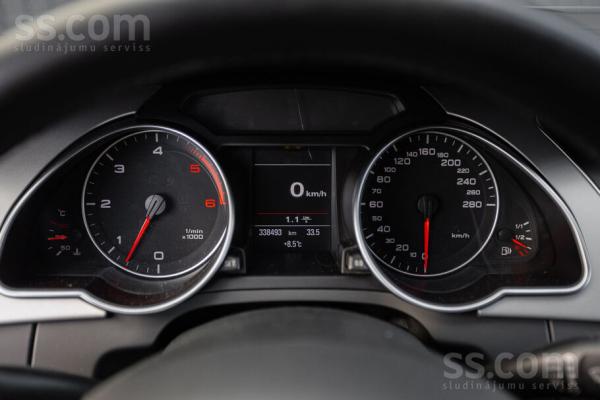 Audi A5 2010 in Jelgava, with an engine capacity of 3.00 L and mileage of 350 thousand km for 5990 €, photo 9 on AUTOMOTO.COM.LV