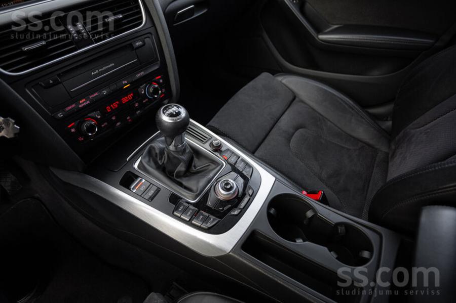 Audi A5 2010 Jelgava, ar dzinēja tilpumu 3.00 L un nobraukumu 350 tūkst. km par 5990 €, foto 12 vietnē AUTOMOTO.COM.LV