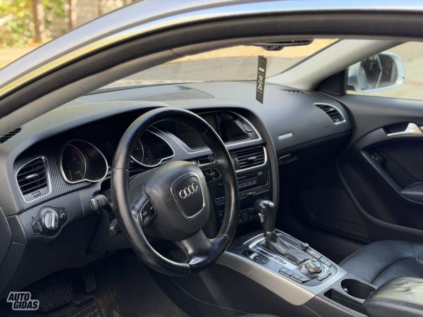 Audi A5 2010 in Vilnius, with an engine capacity of 3.00 L and mileage of 279 thousand km for 3500 €, photo 7 on AUTOMOTO.COM.LV