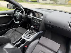 Zaļš Audi A5 2008 Ventspils, ar dzinēja tilpumu 2.70 L un nobraukumu 301 tūkst. km par 6900 €, foto 13 vietnē AUTOMOTO.COM.LV