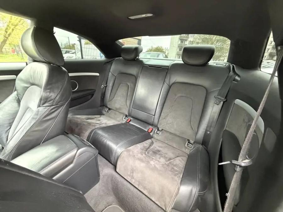 Zaļš Audi A5 2008 Ventspils, ar dzinēja tilpumu 2.70 L un nobraukumu 301 tūkst. km par 6900 €, foto 14 vietnē AUTOMOTO.COM.LV