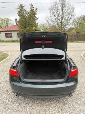Zaļš Audi A5 2008 Ventspils, ar dzinēja tilpumu 2.70 L un nobraukumu 301 tūkst. km par 6900 €, foto 24 vietnē AUTOMOTO.COM.LV