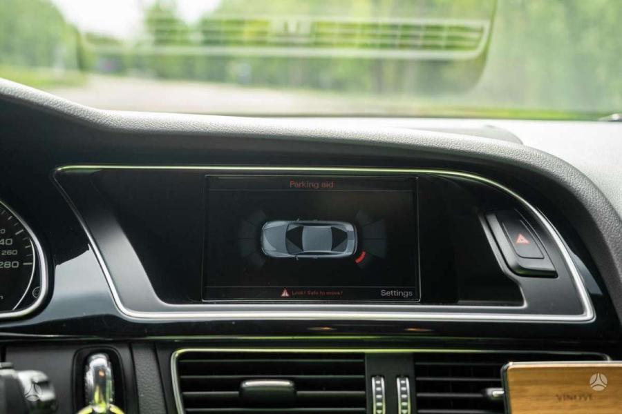Green Audi A5 2013 in Kaunas, with an engine capacity of 2.97 L and mileage of 267 thousand km for 9500 €, photo 22 on AUTOMOTO.COM.LV