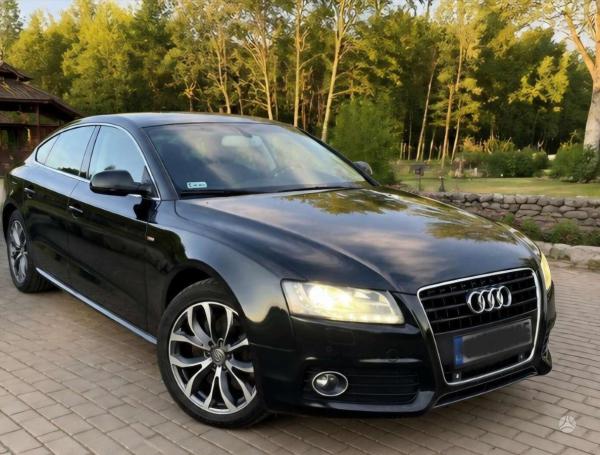Zaļš Audi A5 2010 Alīta, ar dzinēja tilpumu 1.98 L un nobraukumu 175 tūkst. km par 8400 €, foto 2 vietnē AUTOMOTO.COM.LV