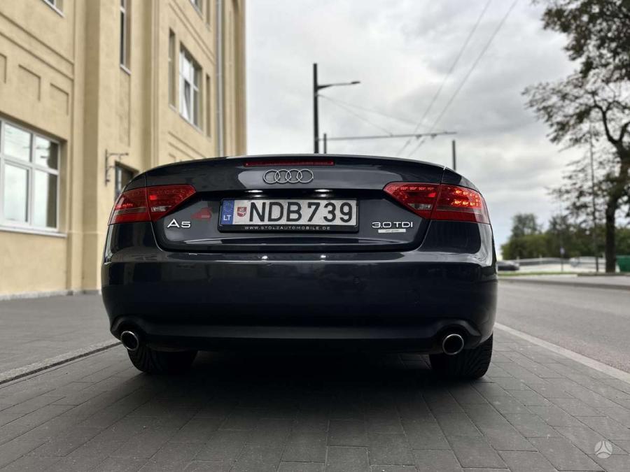 Pelēks Audi A5 2009 Kauņa, ar dzinēja tilpumu 2.97 L un nobraukumu 280 tūkst. km par 6650 €, foto 10 vietnē AUTOMOTO.COM.LV