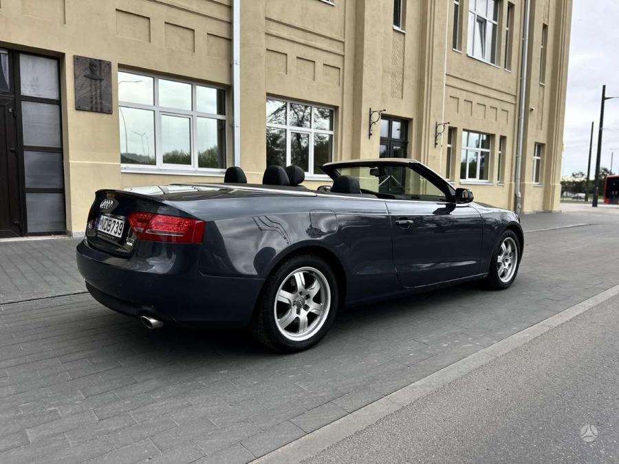 Pelēks Audi A5 2009 Kauņa, ar dzinēja tilpumu 2.97 L un nobraukumu 280 tūkst. km par 6650 €, foto 8 vietnē AUTOMOTO.COM.LV