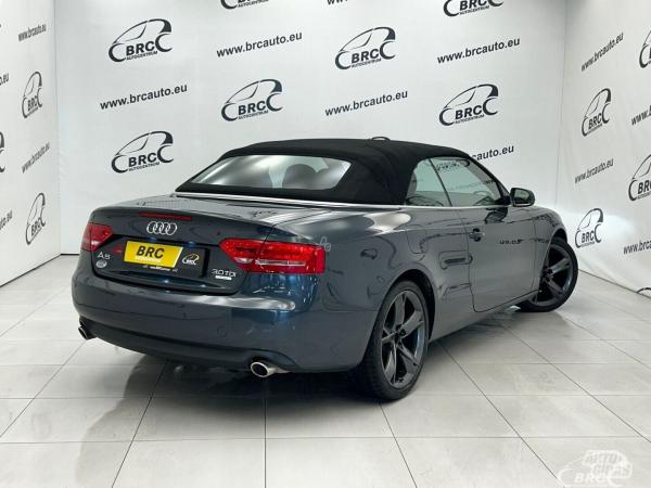 Grey Audi A5 2009 in Avizieniai, with an engine capacity of 3.00 L and mileage of 281 thousand km for 8900 €, photo 3 on AUTOMOTO.COM.LV