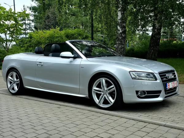 Grey Audi A5 2009 in Riga, with an engine capacity of 2.00 L and mileage of 112 thousand km for 8500 €, photo 4 on AUTOMOTO.COM.LV