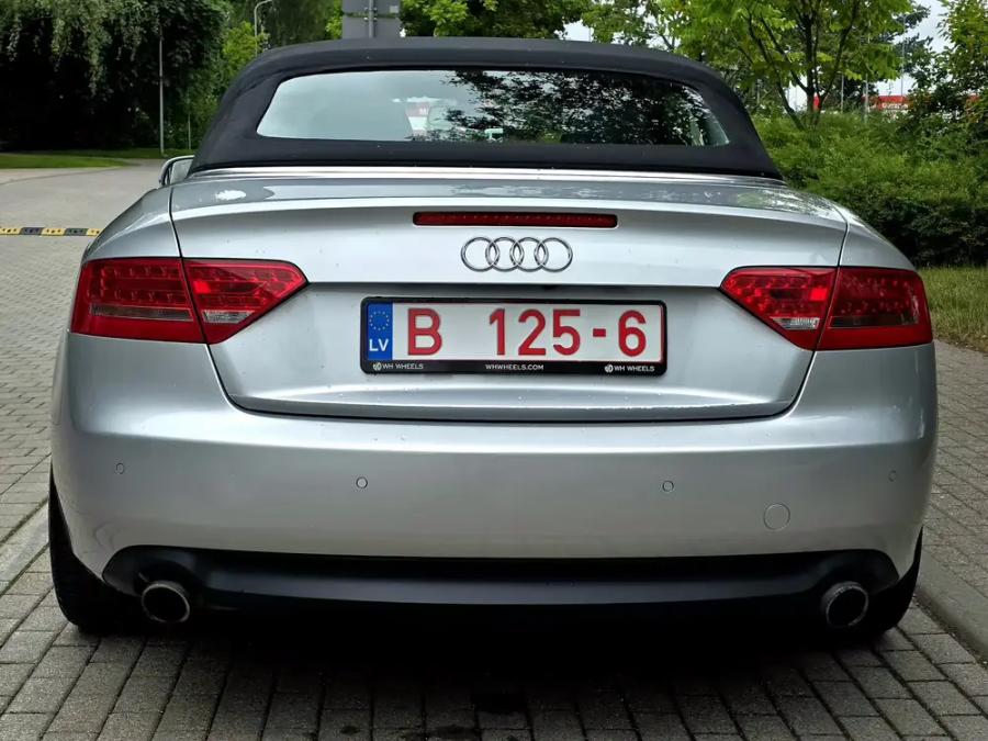 Grey Audi A5 2009 in Riga, with an engine capacity of 2.00 L and mileage of 112 thousand km for 8500 €, photo 7 on AUTOMOTO.COM.LV