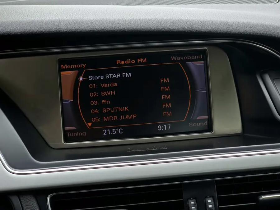 Grey Audi A5 2009 in Riga, with an engine capacity of 2.00 L and mileage of 112 thousand km for 8500 €, photo 27 on AUTOMOTO.COM.LV