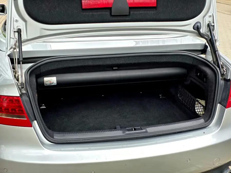 Grey Audi A5 2009 in Riga, with an engine capacity of 2.00 L and mileage of 112 thousand km for 8500 €, photo 31 on AUTOMOTO.COM.LV