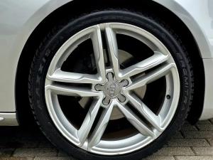 Grey Audi A5 2009 in Riga, with an engine capacity of 2.00 L and mileage of 112 thousand km for 8500 €, photo 33 on AUTOMOTO.COM.LV