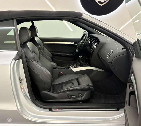 Pelēks Audi A5 2010 Marijampole, ar dzinēja tilpumu 1.98 L un nobraukumu 177 tūkst. km par 6999 €, foto 7 vietnē AUTOMOTO.COM.LV