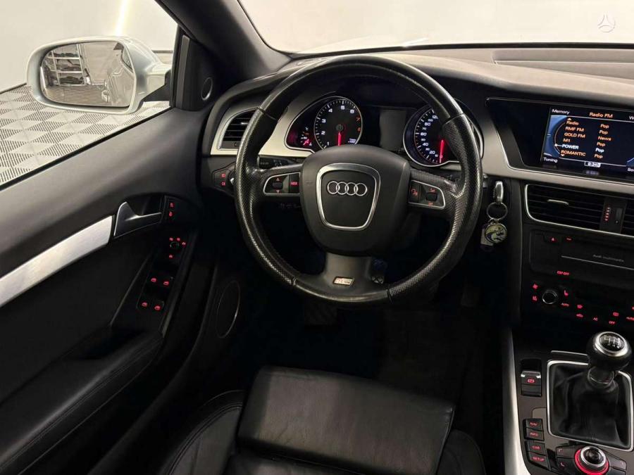 Grey Audi A5 2010 in Marijampole, with an engine capacity of 1.98 L and mileage of 177 thousand km for 6999 €, photo 27 on AUTOMOTO.COM.LV