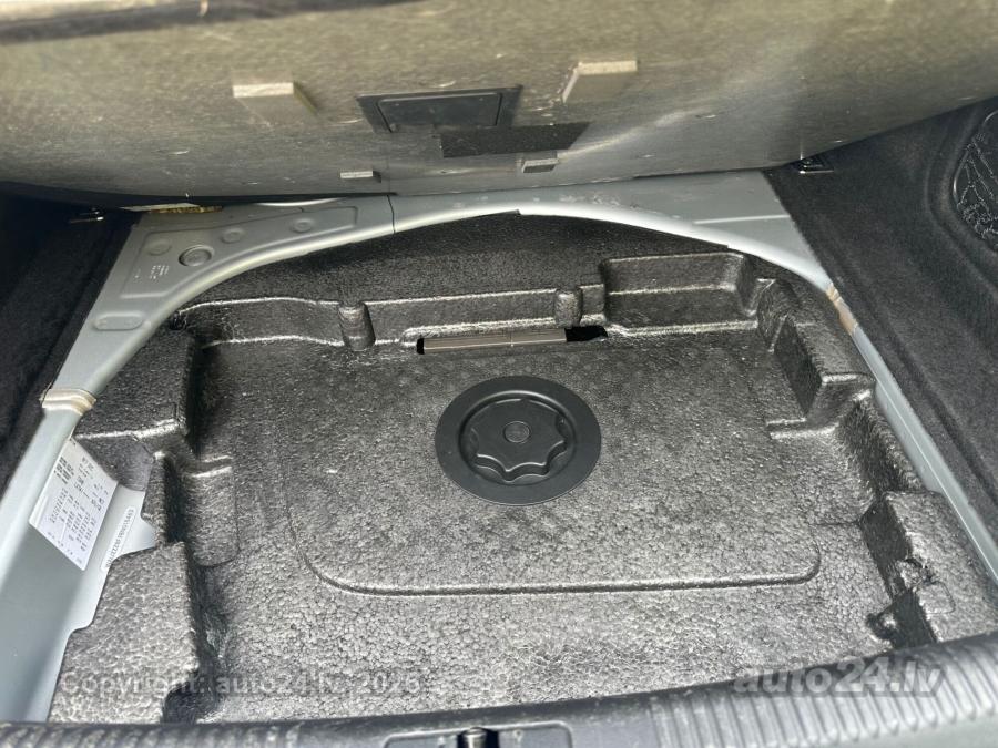 Grey Audi A5 2011 in Parnu, with an engine capacity of 1.80 L and mileage of 258 thousand km for 7999 €, photo 26 on AUTOMOTO.COM.LV