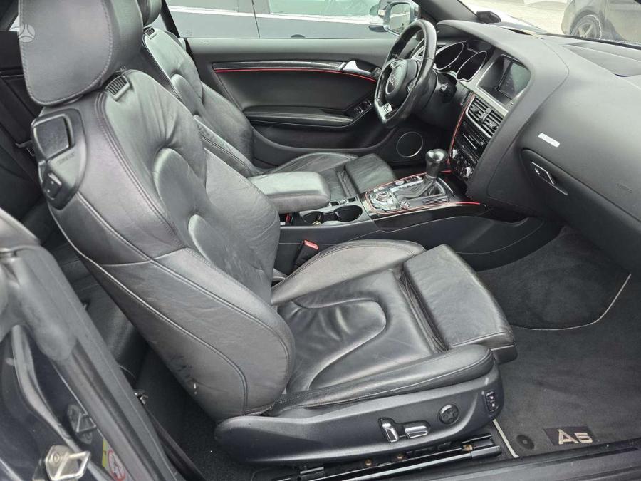 Grey Audi A5 2012 in Marijampole, with an engine capacity of 2.97 L and mileage of 280 thousand km for 10300 €, photo 14 on AUTOMOTO.COM.LV