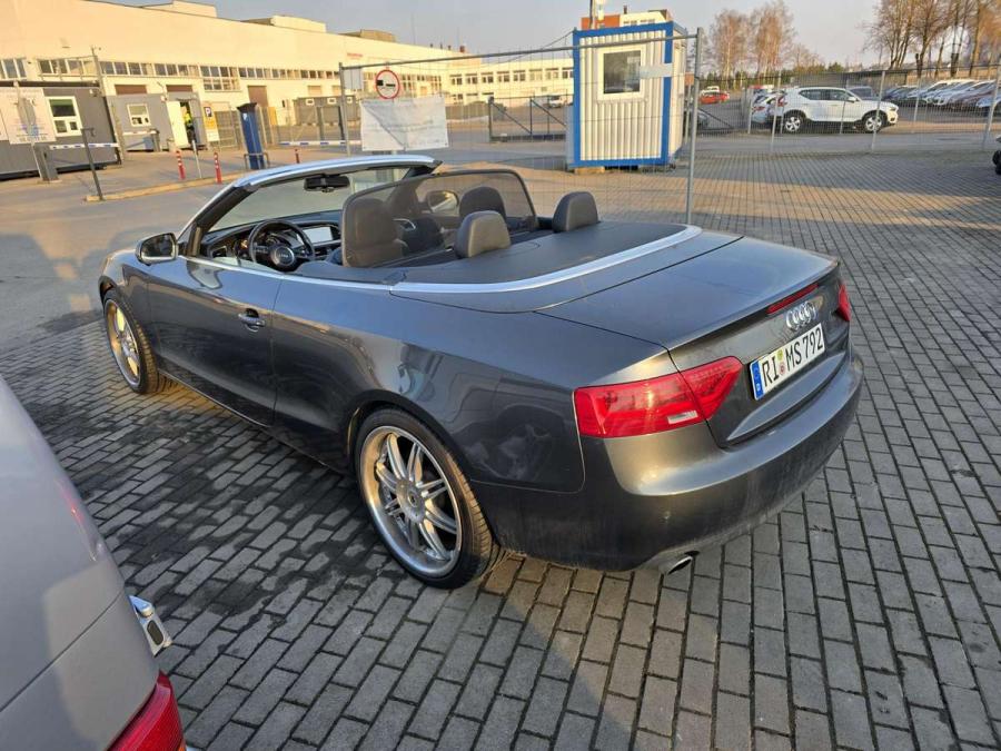 Pelēks Audi A5 2012 Marijampole, ar dzinēja tilpumu 2.97 L un nobraukumu 280 tūkst. km par 8800 €, foto 7 vietnē AUTOMOTO.COM.LV