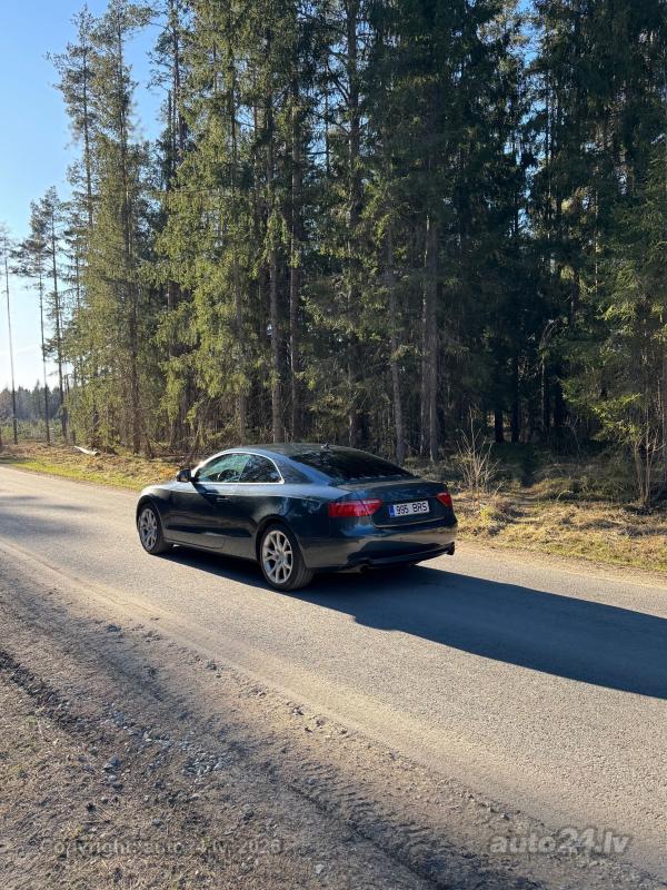Pelēks Audi A5 2007 Tallina, ar dzinēja tilpumu 3.00 L un nobraukumu 380 tūkst. km par 7500 €, foto 4 vietnē AUTOMOTO.COM.LV