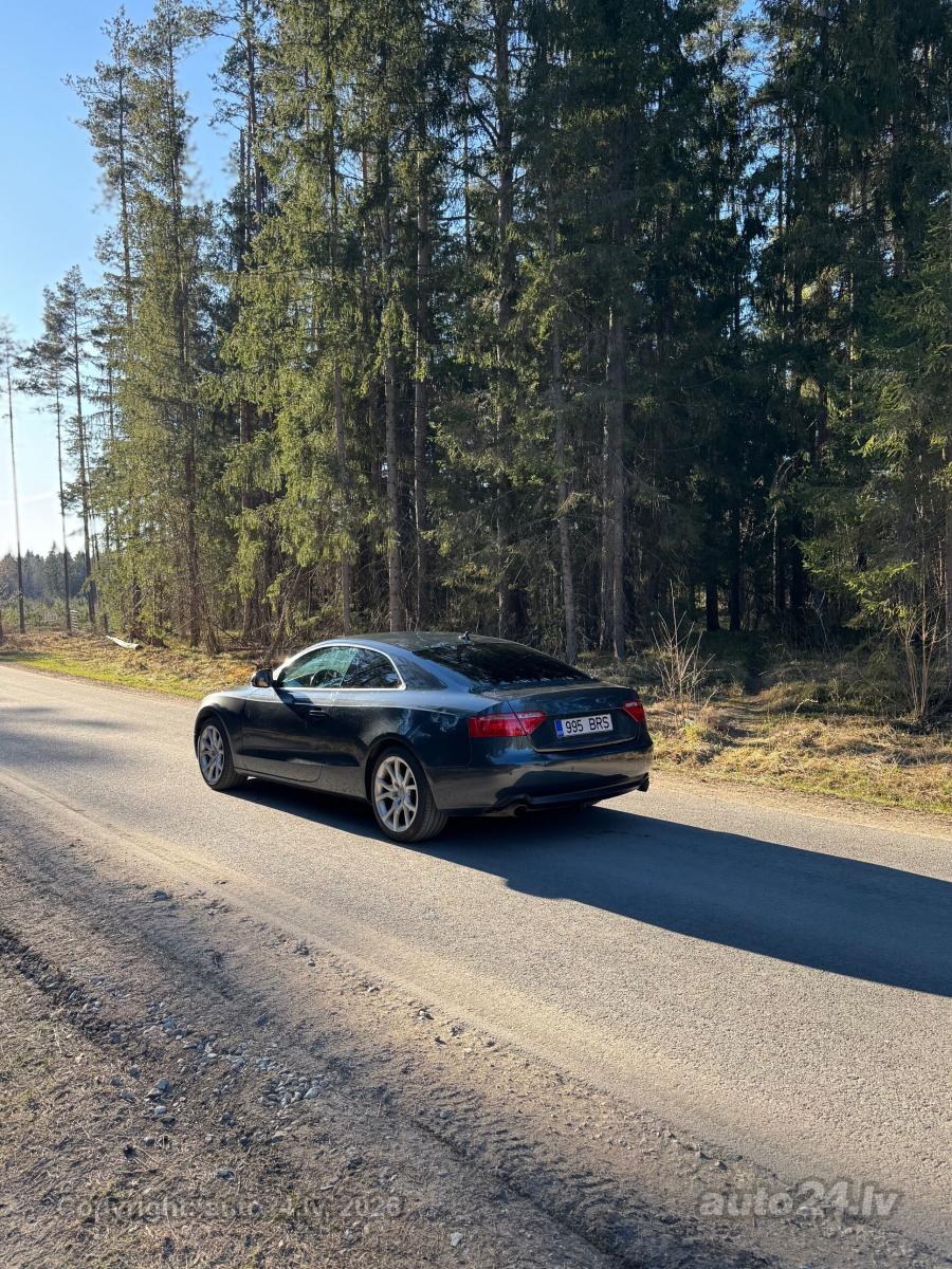 Pelēks Audi A5 2007 Tallina, ar dzinēja tilpumu 3.00 L un nobraukumu 380 tūkst. km par 7500 €, foto 5 vietnē AUTOMOTO.COM.LV