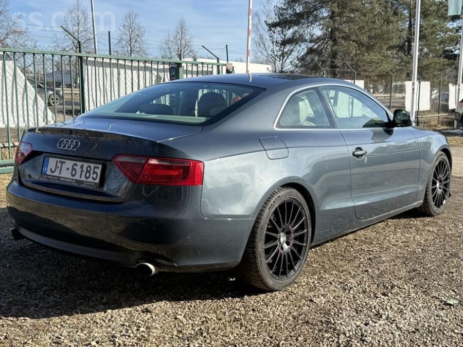 Pelēks Audi A5 2007 Rīga, ar dzinēja tilpumu 3.00 L un nobraukumu 207 tūkst. km par 6990 €, foto 5 vietnē AUTOMOTO.COM.LV