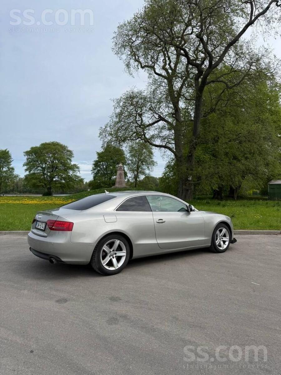 Pelēks Audi A5 2007 Rīga, ar dzinēja tilpumu 3.00 L un nobraukumu 339 tūkst. km par 6200 €, foto 7 vietnē AUTOMOTO.COM.LV