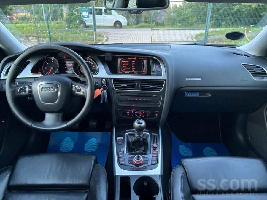 Grey Audi A5 2007 in Kuldiga, with an engine capacity of 3.00 L and mileage of 270 thousand km for 5990 €, photo 14 on AUTOMOTO.COM.LV