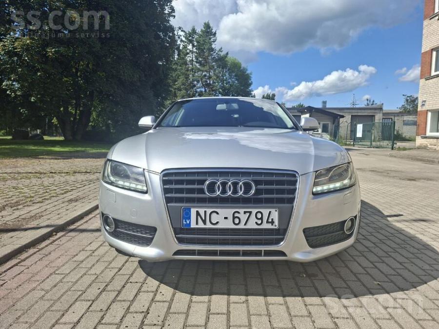 Pelēks Audi A5 2007 Ogre, ar dzinēja tilpumu 2.70 L un nobraukumu 304 tūkst. km par 4958 €, foto 4 vietnē AUTOMOTO.COM.LV