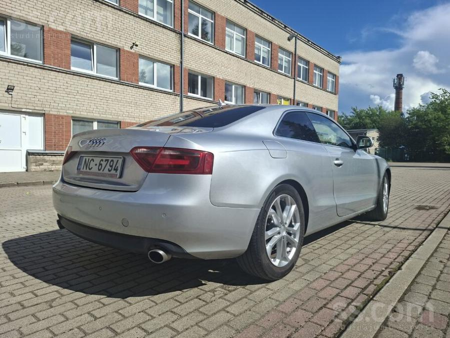 Pelēks Audi A5 2007 Ogre, ar dzinēja tilpumu 2.70 L un nobraukumu 304 tūkst. km par 4958 €, foto 5 vietnē AUTOMOTO.COM.LV