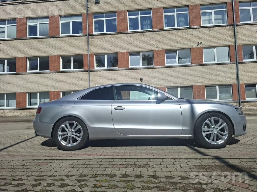 Pelēks Audi A5 2007 Ogre, ar dzinēja tilpumu 2.70 L un nobraukumu 304 tūkst. km par 4958 €, foto 16 vietnē AUTOMOTO.COM.LV