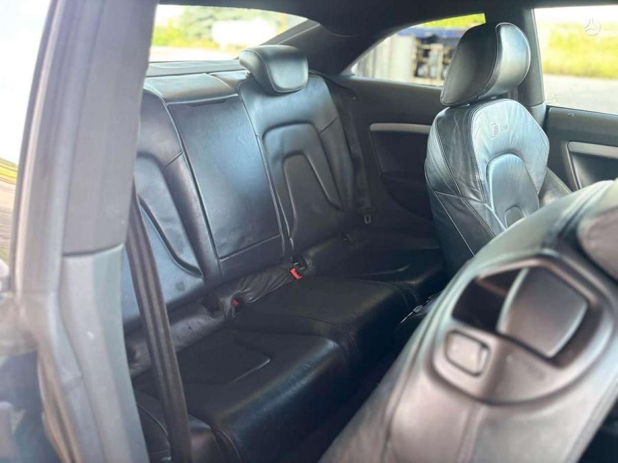 Grey Audi A5 2007 in Salcininkai, with an engine capacity of 2.70 L and mileage of 387 thousand km for 5200 €, photo 15 on AUTOMOTO.COM.LV