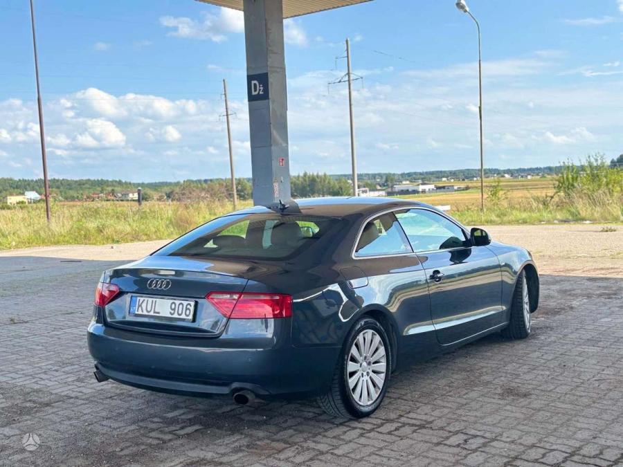 Grey Audi A5 2007 in Salcininkai, with an engine capacity of 2.70 L and mileage of 387 thousand km for 5200 €, photo 16 on AUTOMOTO.COM.LV