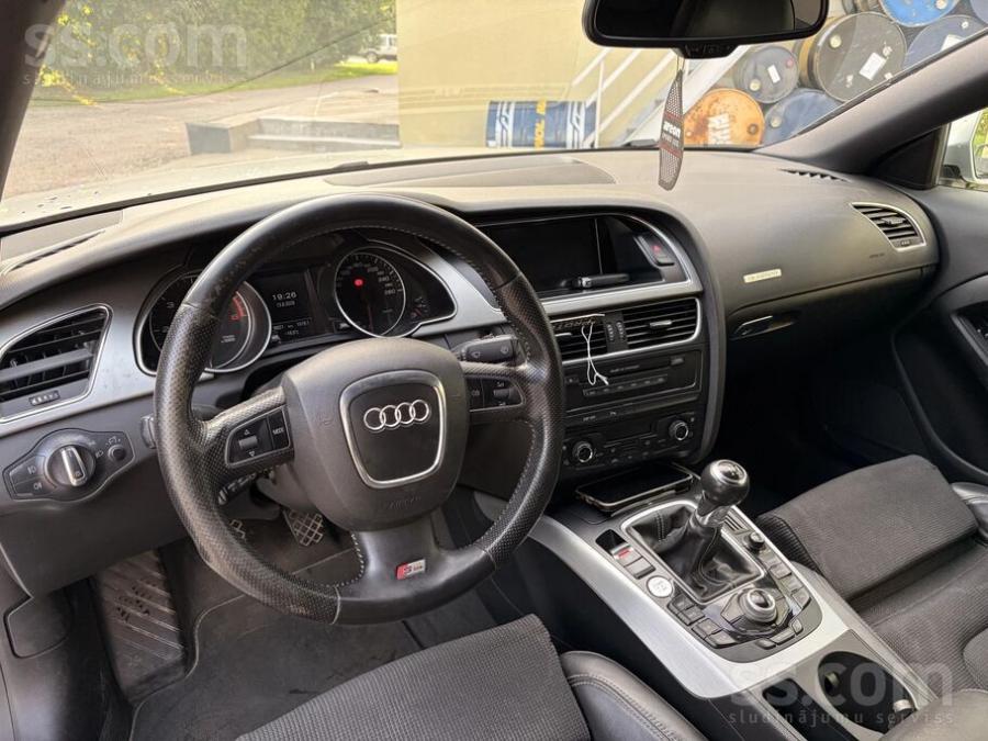 Pelēks Audi A5 2007 Talsi, ar dzinēja tilpumu 3.00 L un nobraukumu 310 tūkst. km par 6500 €, foto 6 vietnē AUTOMOTO.COM.LV