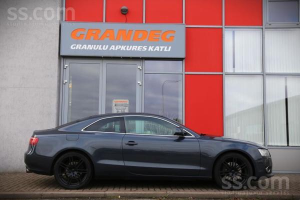 Grey Audi A5 2007 in Riga, with an engine capacity of 3.00 L and mileage of 329 thousand km for 6495 €, photo 4 on AUTOMOTO.COM.LV