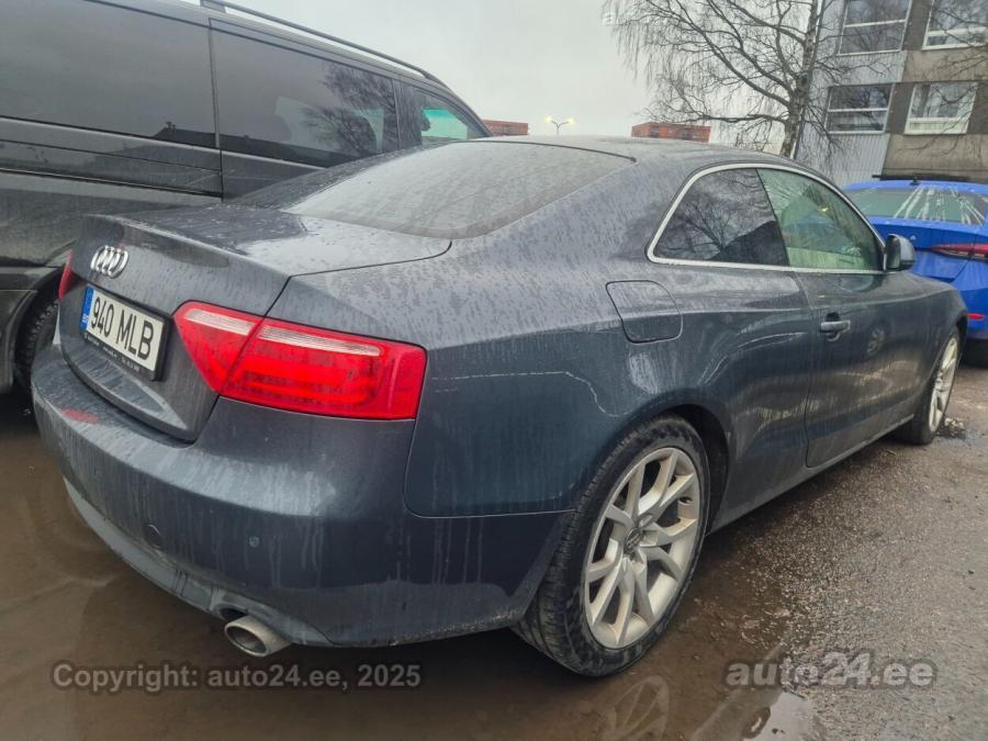 Pelēks Audi A5 2008 Tallina, ar dzinēja tilpumu 3.20 L un nobraukumu 320 tūkst. km par 2500 €, foto 3 vietnē AUTOMOTO.COM.LV