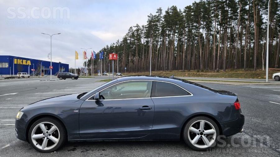Grey Audi A5 2008 in Riga, with an engine capacity of 3.00 L and mileage of 286 thousand km for 6500 €, photo 4 on AUTOMOTO.COM.LV