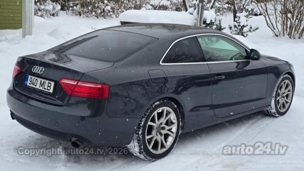 Pelēks Audi A5 2008 Tallina, ar dzinēja tilpumu 3.20 L un nobraukumu 0 tūkst. km par 7 €, foto 2 vietnē AUTOMOTO.COM.LV