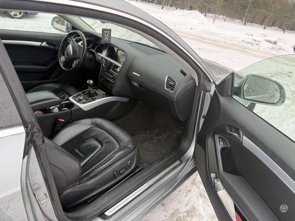 Pelēks Audi A5 2008 Klaipėda, ar dzinēja tilpumu 2.97 L un nobraukumu 290 tūkst. km par 4750 €, foto 10 vietnē AUTOMOTO.COM.LV