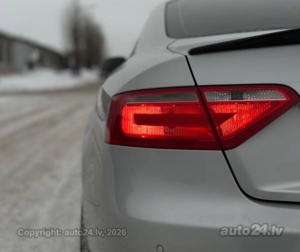 Pelēks Audi A5 2008 Tallina, ar dzinēja tilpumu 3.20 L un nobraukumu 198 tūkst. km par 6499 €, foto 11 vietnē AUTOMOTO.COM.LV