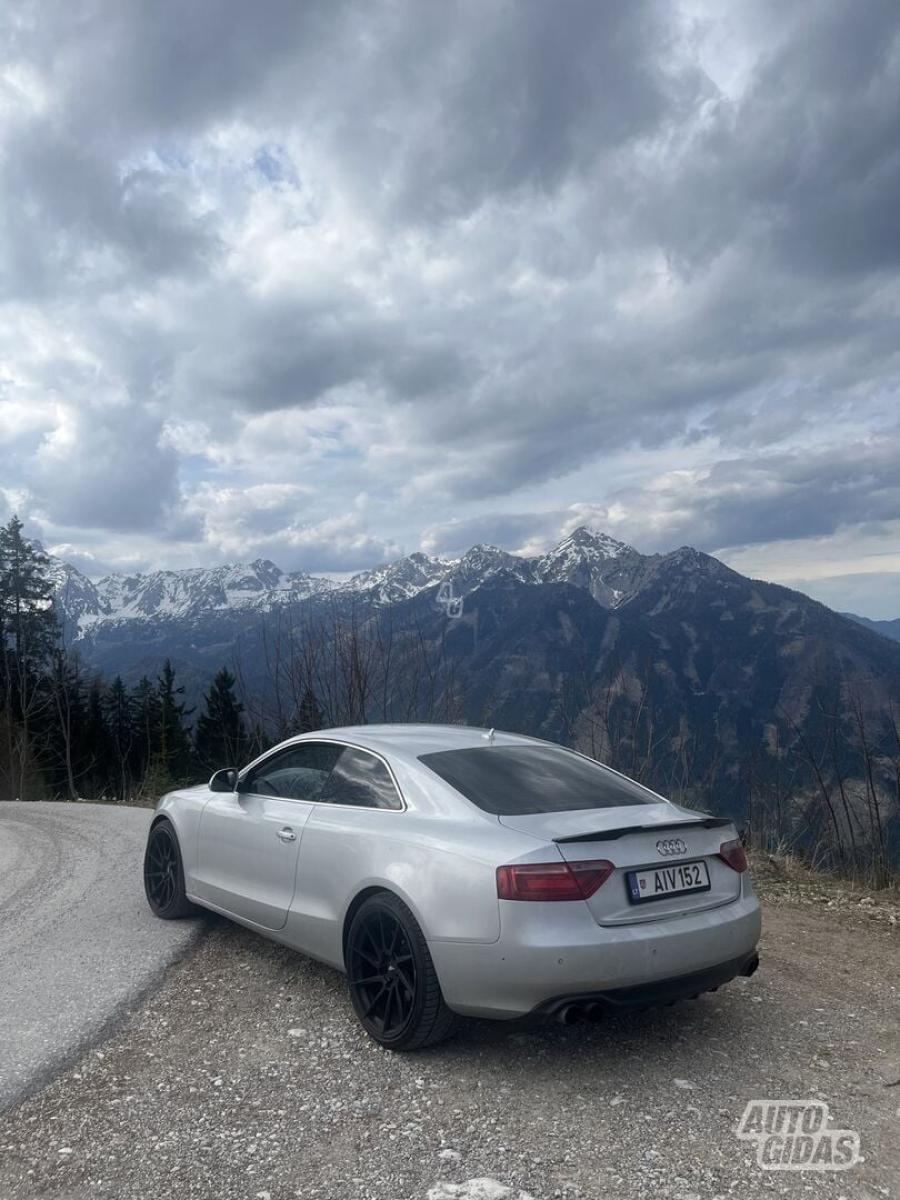 Grey Audi A5 2008 in Silale, with an engine capacity of 2.70 L and mileage of 390 thousand km for 5200 €, photo 3 on AUTOMOTO.COM.LV