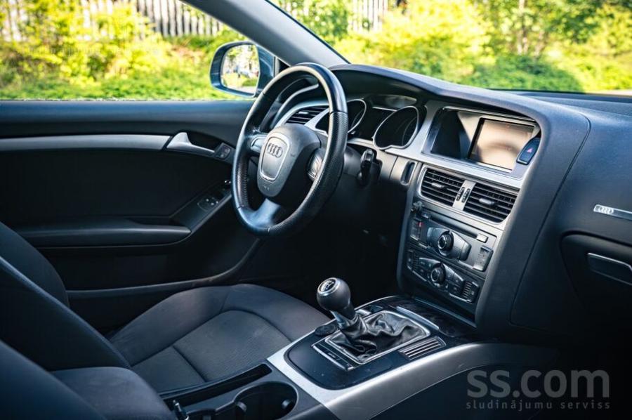 Grey Audi A5 2008 in Riga, with an engine capacity of 1.80 L and mileage of 0 thousand km for 2490 €, photo 8 on AUTOMOTO.COM.LV